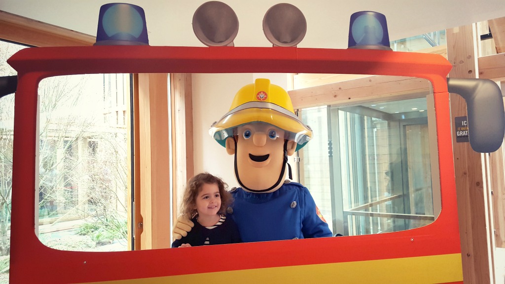 sam-le-pompier | Paris Pages Blog