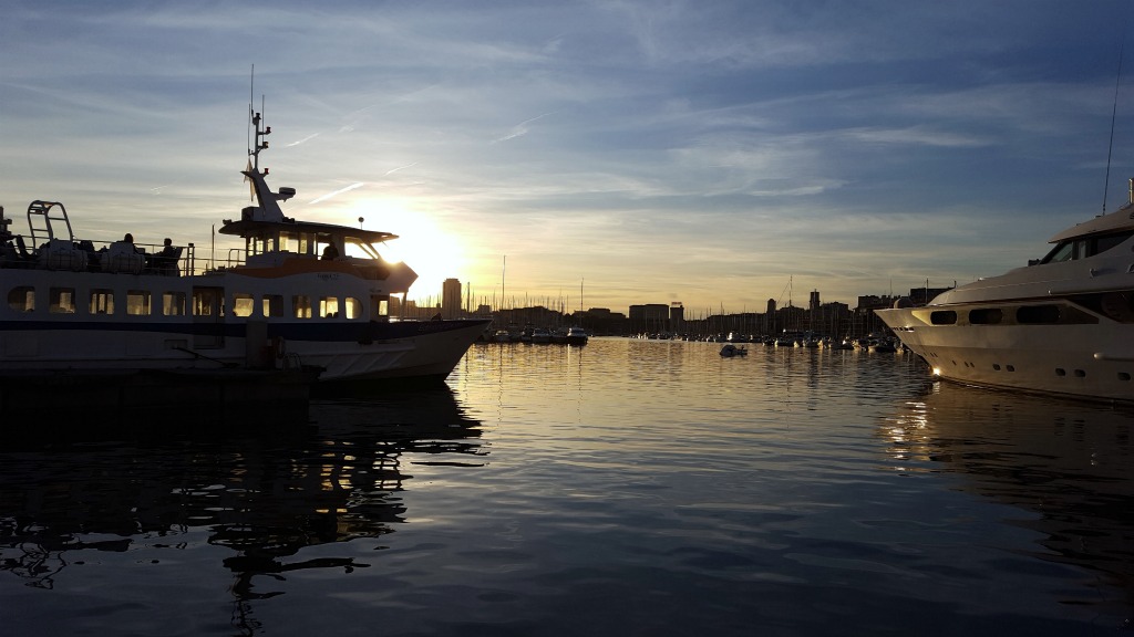 vieux-port-coucher-soleil | Paris Pages Blog